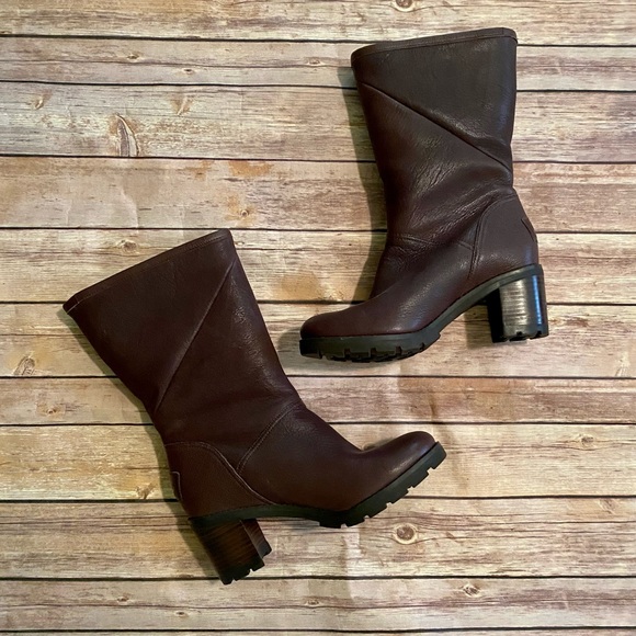 UGG | Shoes | Ugg Leather Heel Boots | Poshmark